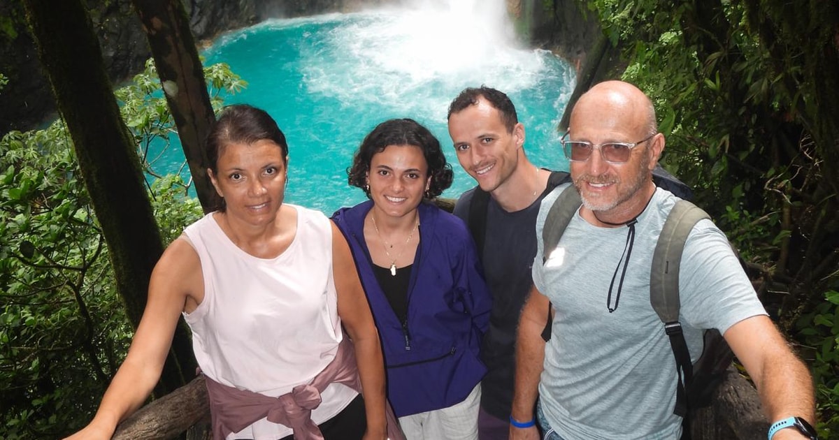 Private Hike on the Trails of the Río Celeste, Tenorio Volcano ...
