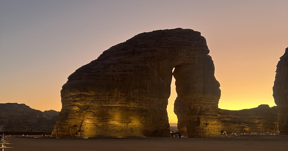 Al-Ula: Old Town, Hegra, and Elephant Rock Day Tour | GetYourGuide