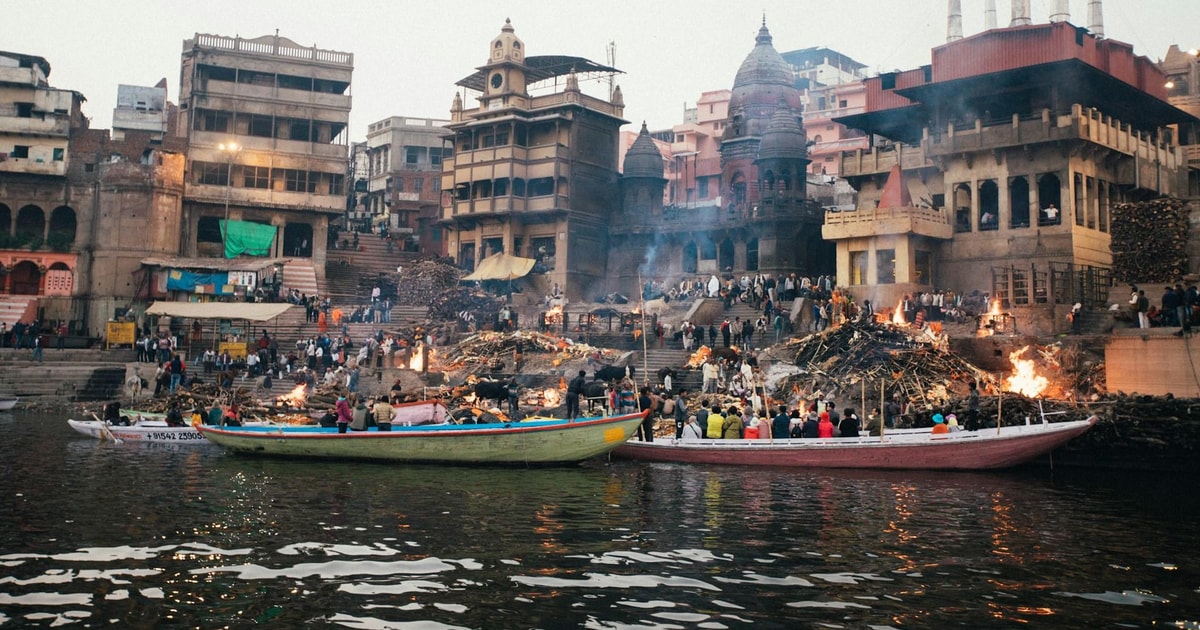 Varanasi: City Highlights Private Day Tour & Ganges Cruise | GetYourGuide
