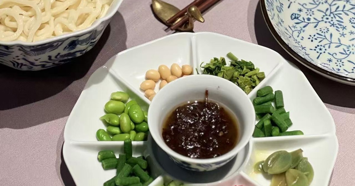 Immersive food tour: the most authentic snacks in Beijing | GetYourGuide