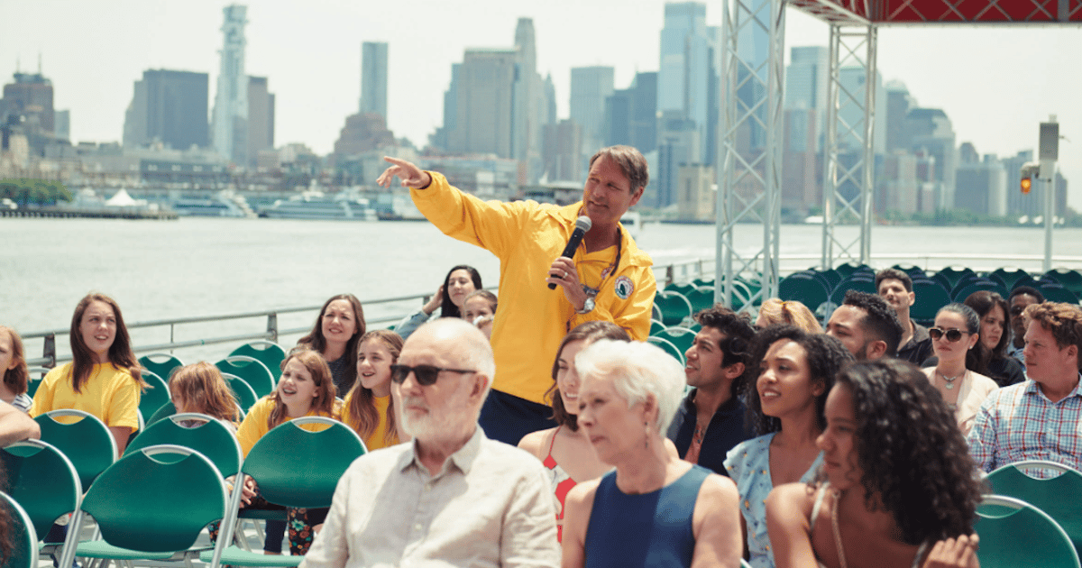 NYC: Circle Line 1.5-Hr Landmarks Skip-The-Box-Office Cruise | GetYourGuide