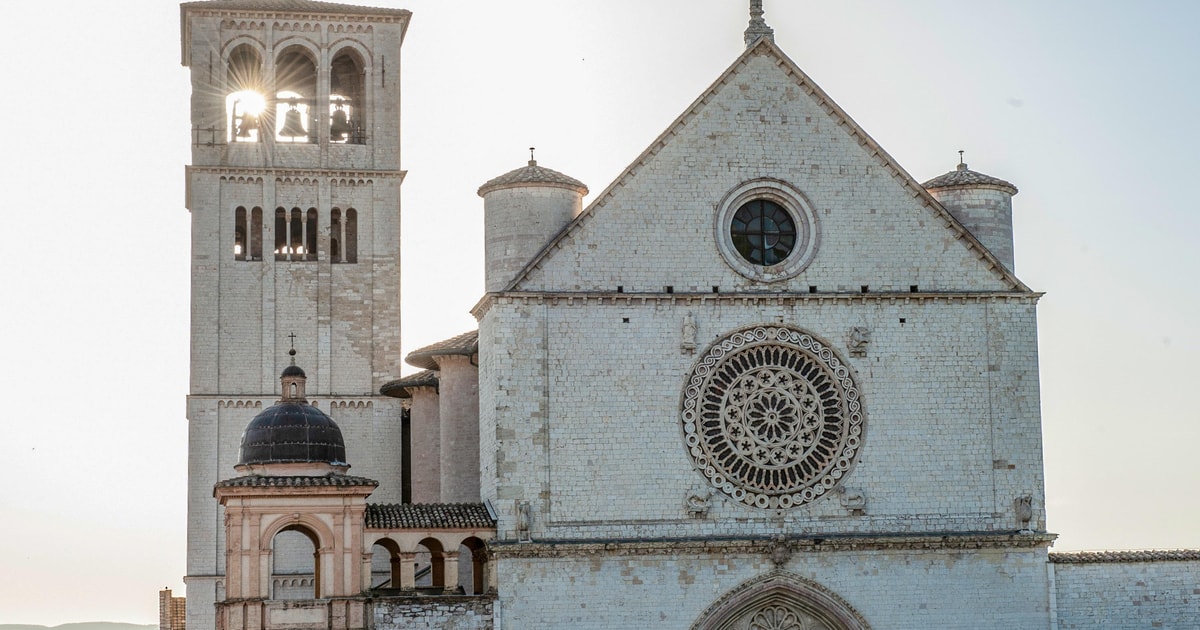 Assisi: Walk in the footsteps of St Francis and Carlo Acutis | GetYourGuide
