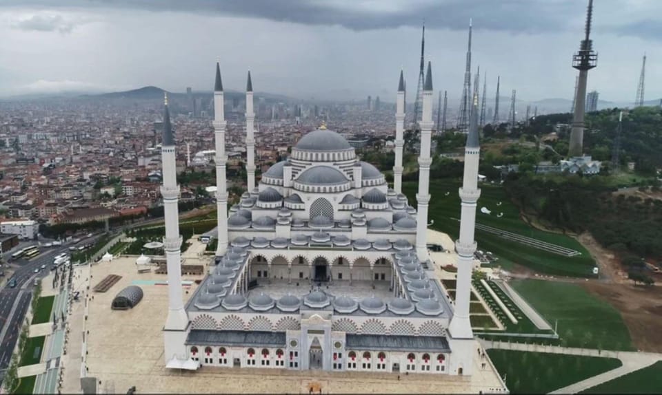 İstanbul: İki Kıtanın Öne Çıkan Noktaları, Otobüs ve Gemi Turu ...