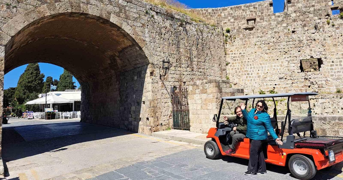 Rodos: Wycieczka z przewodnikiem po Starym Mieście pojazdem ...