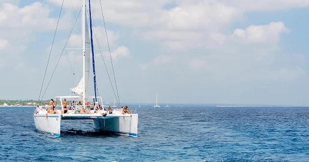 Naples: Catamaran Cruises with Wildlife Views | GetYourGuide