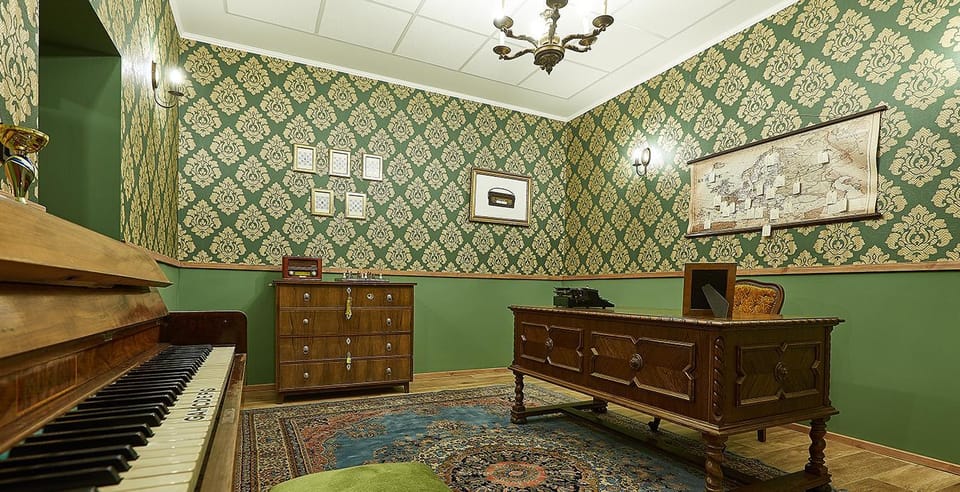 Madrid: Picasso's Portrait Escape Room game | GetYourGuide