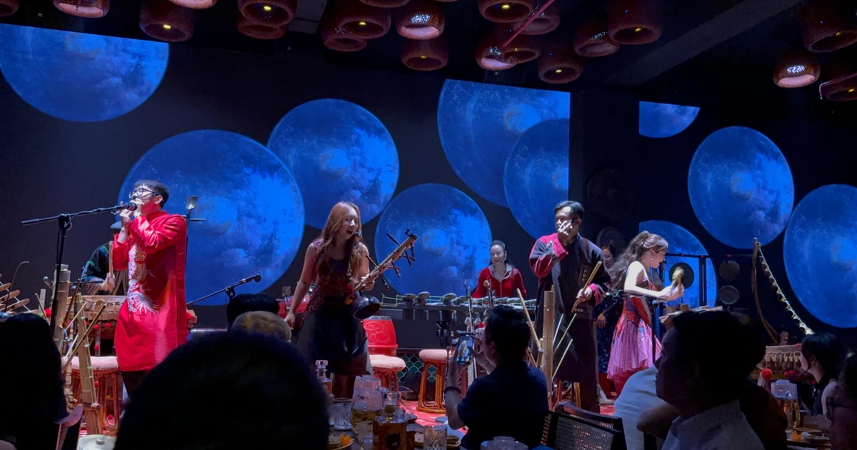 Sightseeingtur i Ho Chi Minh-byen med live musik og Chao Show ...