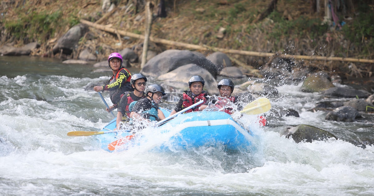 Borobudur Magelang: Elo River Rafting | GetYourGuide