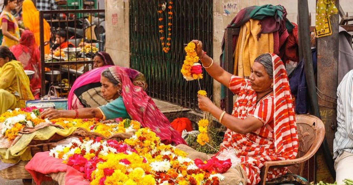 ジャイプール：パトリカ門とショッピングを楽しめる花市場ツアー。 | GetYourGuide