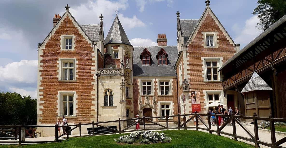 Clos Lucé: Kasteel van Da Vinci Privétour met ticket | GetYourGuide