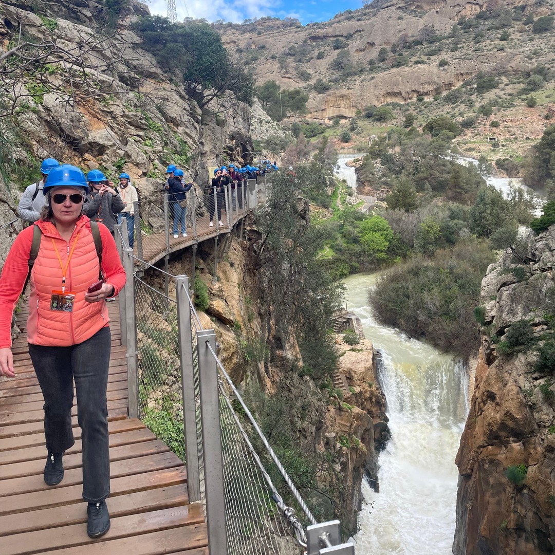 Desde Málaga: Autobús Ida/Vuelta a Caminito del Rey + Tour con Guía ...