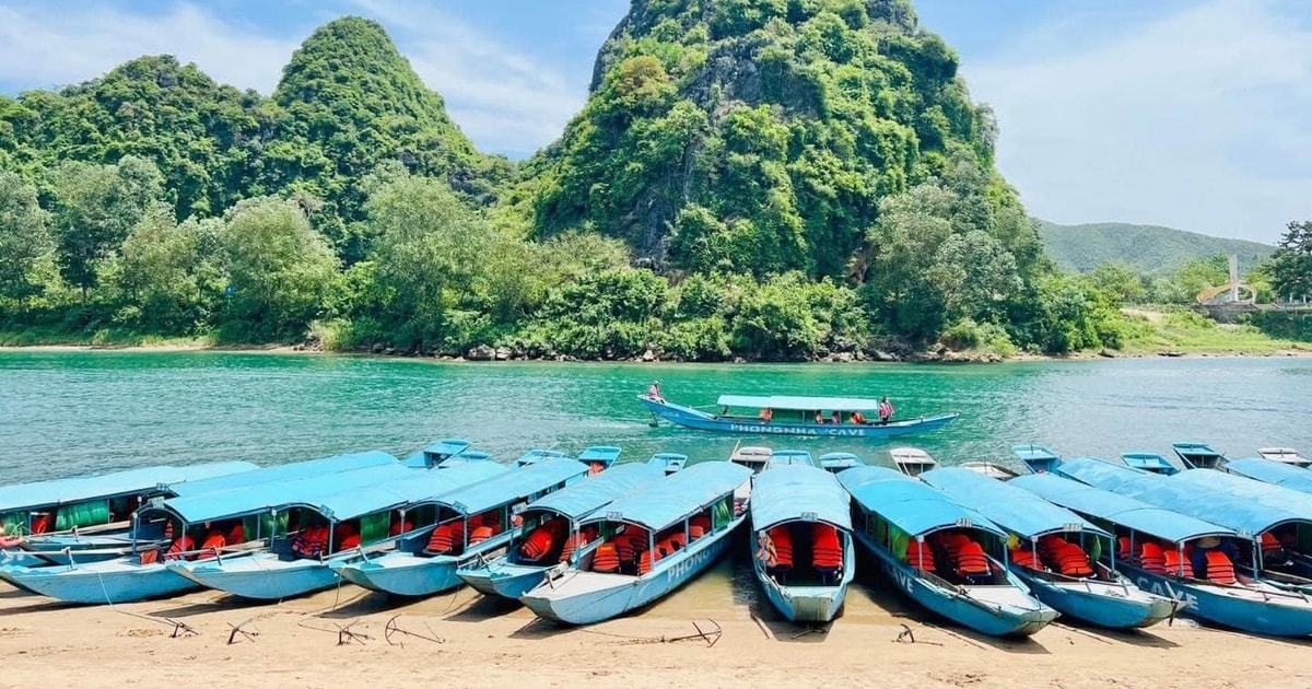 Nationalparken – Paradisgrottan och Phong Nha-grottan | GetYourGuide