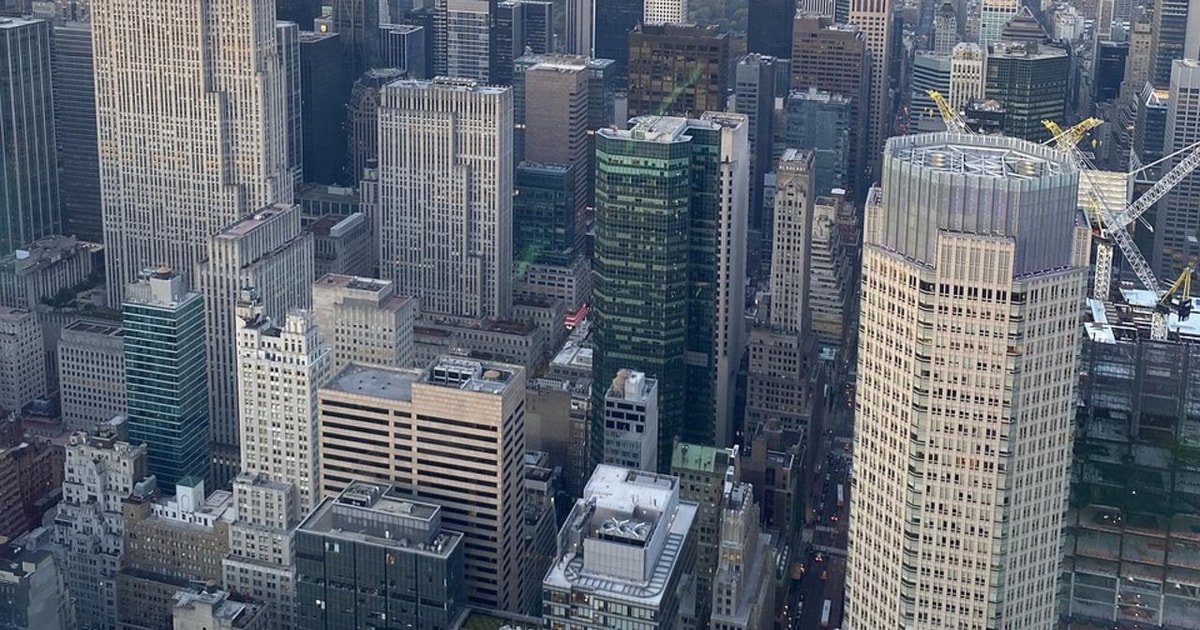 NYC: SUMMIT One Vanderbilt & 3h Manhattan Walking Tour | GetYourGuide