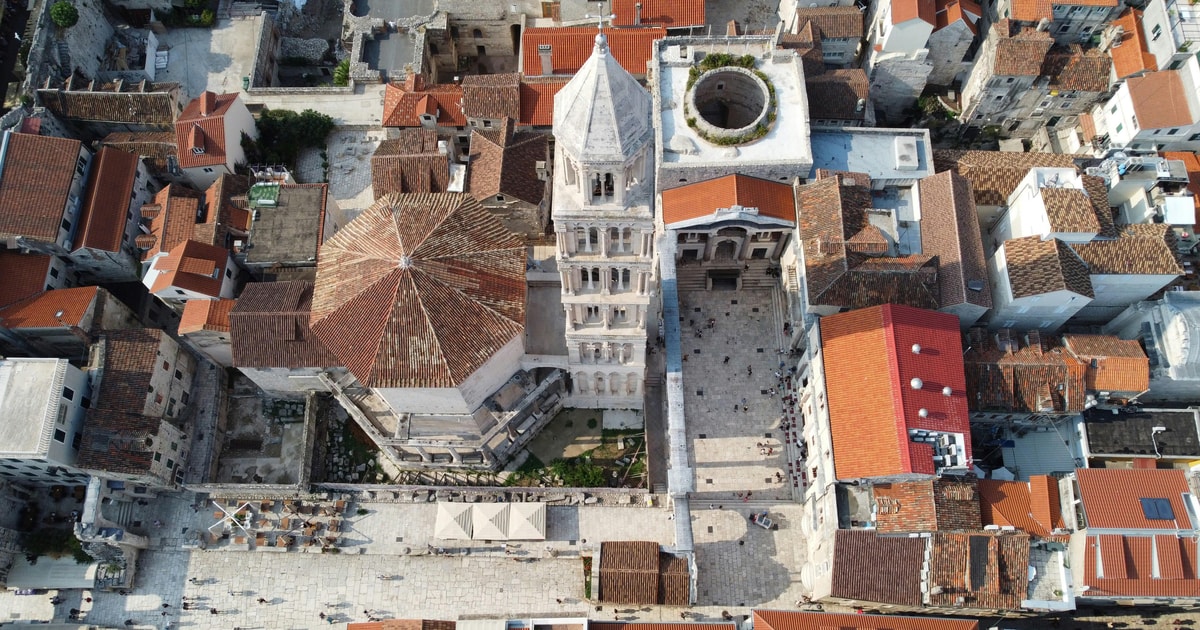 Split: Diocletianuspaleis en oude stad rondleiding met gids | GetYourGuide