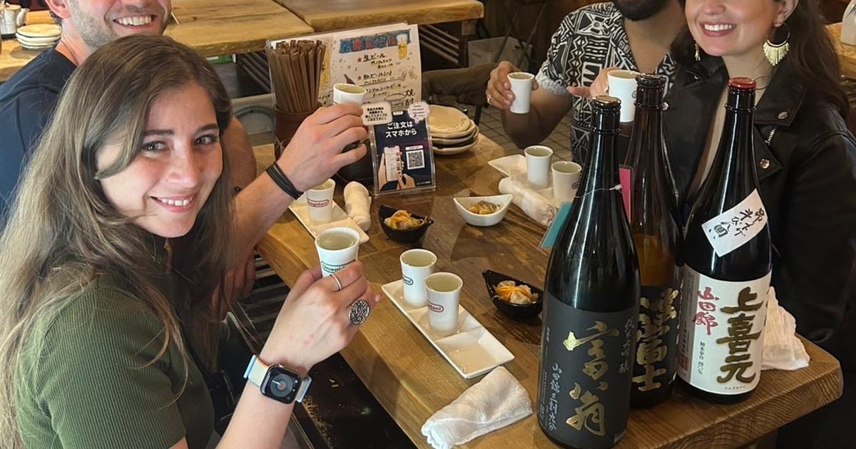 Osaka: Shinsaibashi Sake Bar Hopping Night Tour | GetYourGuide