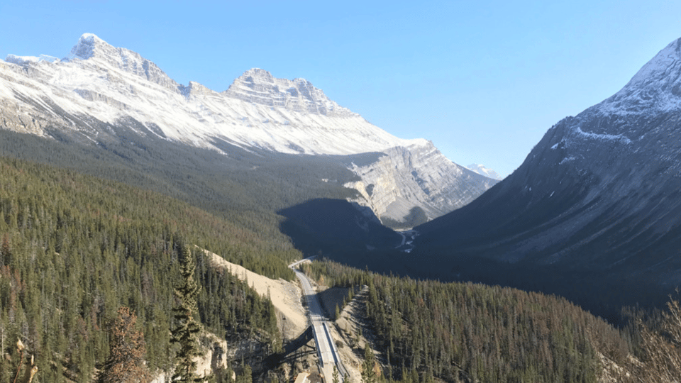 From Canmore/Banff: Icefields Parkway Experience | GetYourGuide