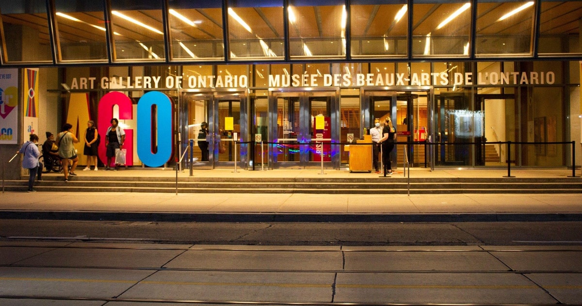 Toronto: City Highlights Express Tour | GetYourGuide
