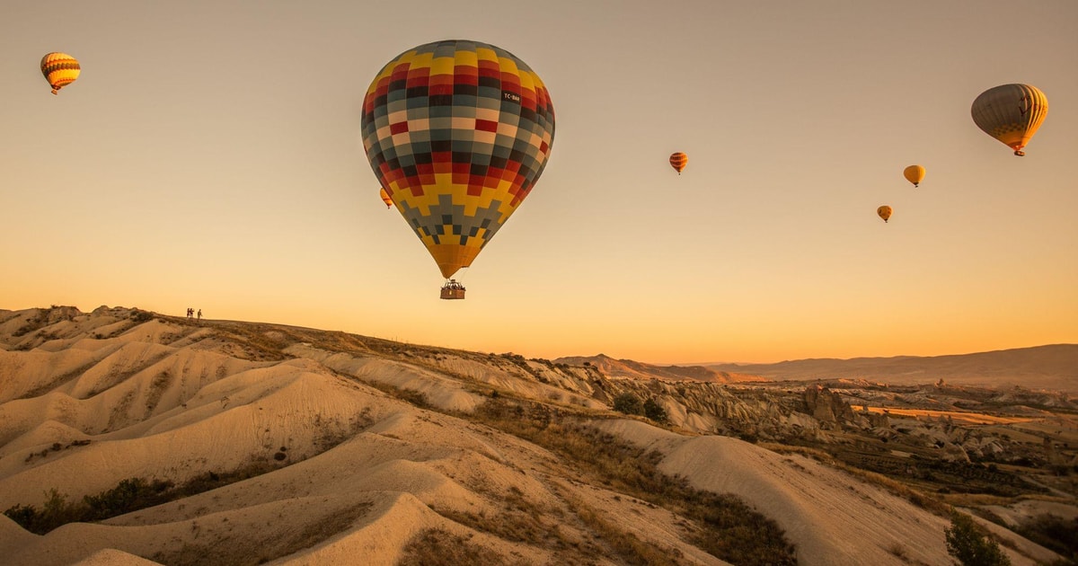 Dubai: Hot Air Balloon Adventure - Soaring Heights | GetYourGuide