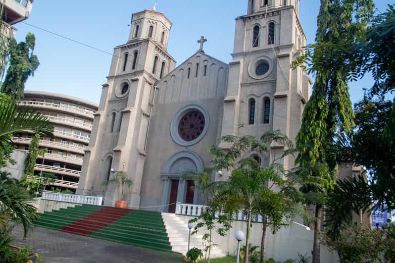 Mombasa: Holy Ghost Cathedral (1914) entry and guided tour | GetYourGuide