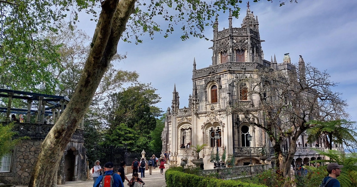 Sintra e Quinta da Regaleira - tour guiado | GetYourGuide