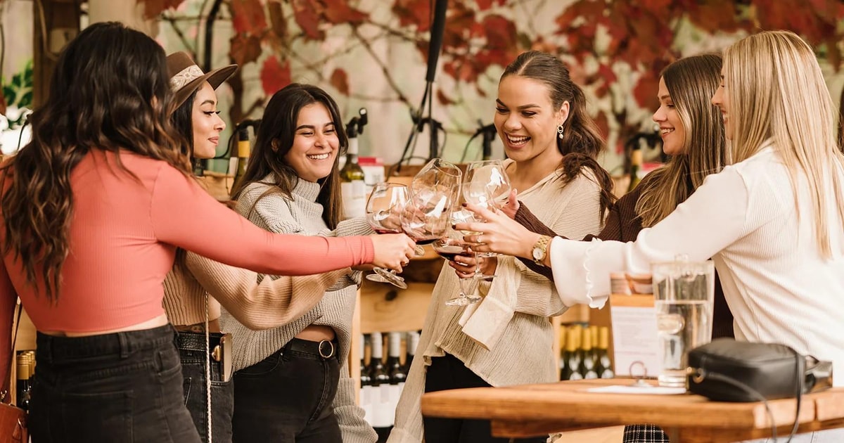 Wyprawa na rejs po rzece Margaret – pij i delektuj się | GetYourGuide