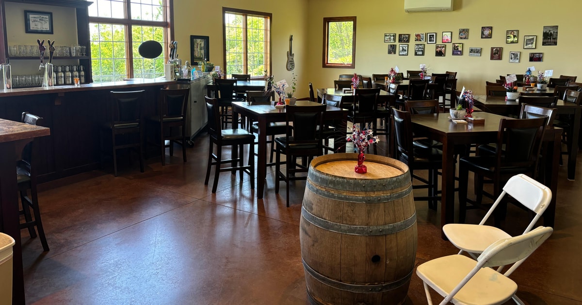 Seneca Lake: Wine Tasting Tour with Lunch | GetYourGuide