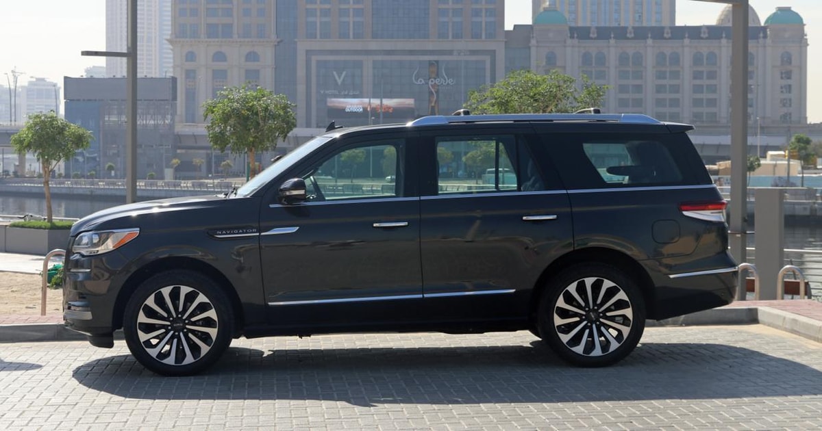 Full Day Car & Driver- Lincoln Navigator Luxury Car (8 hrs) | GetYourGuide