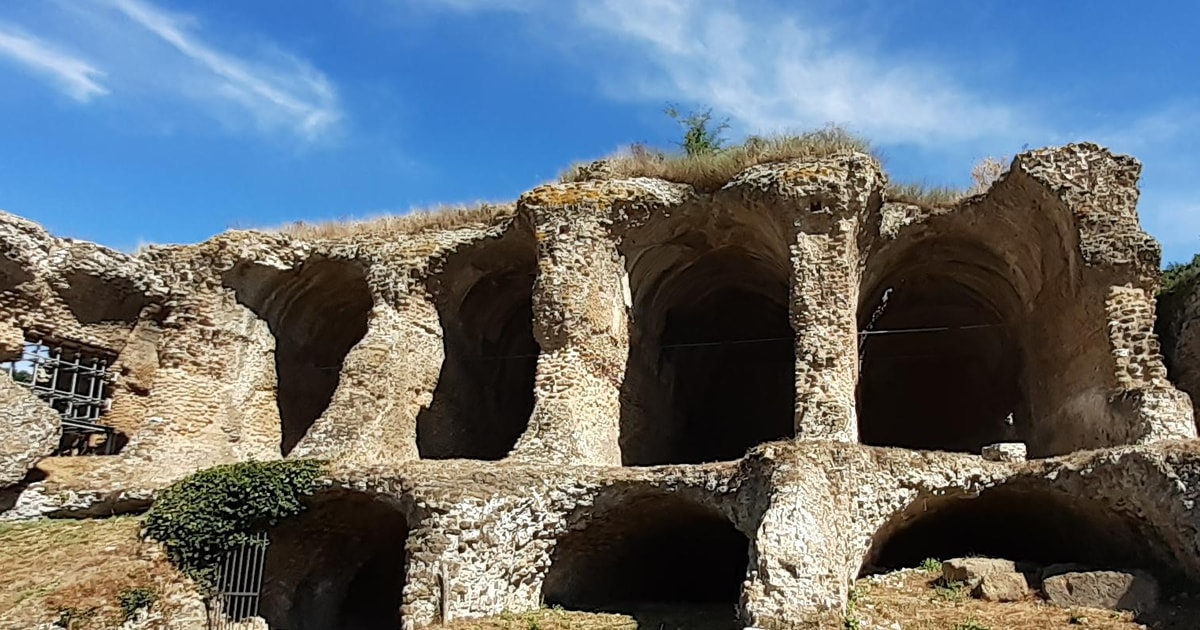 Ocriculum: wejście do parku archeologicznego w Umbrii | GetYourGuide