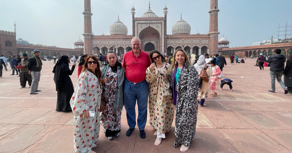 Z lotniska w Delhi: Wycieczka po Starych i Nowych Delhi z przewodnikiem ...