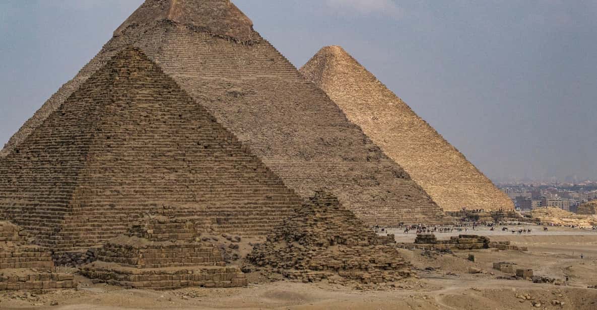 Halvdagstur til Giza-pyramiderne og 1-times felucca-tur | GetYourGuide