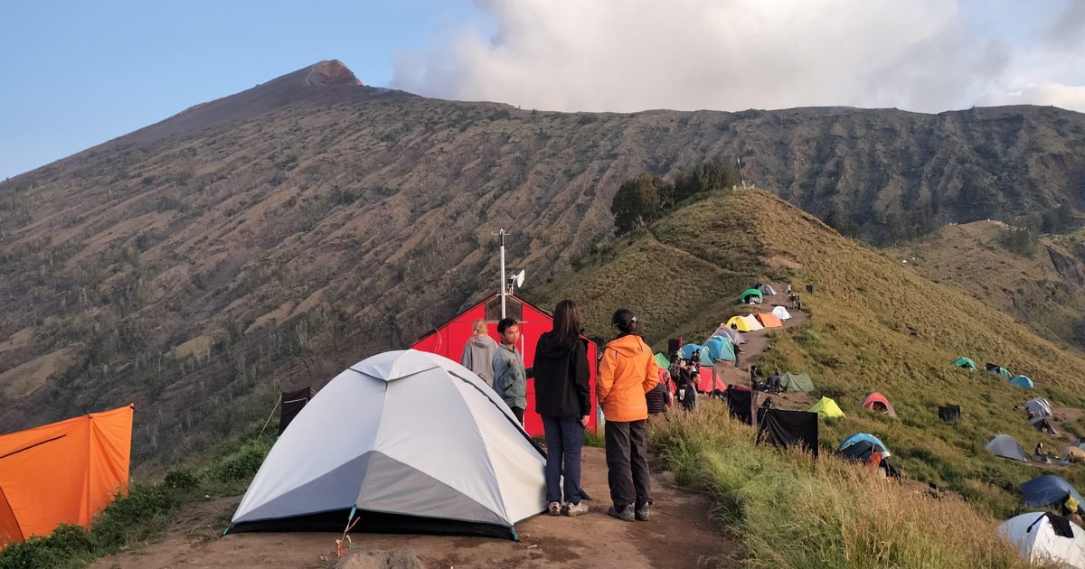 Mount Rinjani: Sembalun/Senaru Gipfel 2-tägige Trekking Tour | GetYourGuide