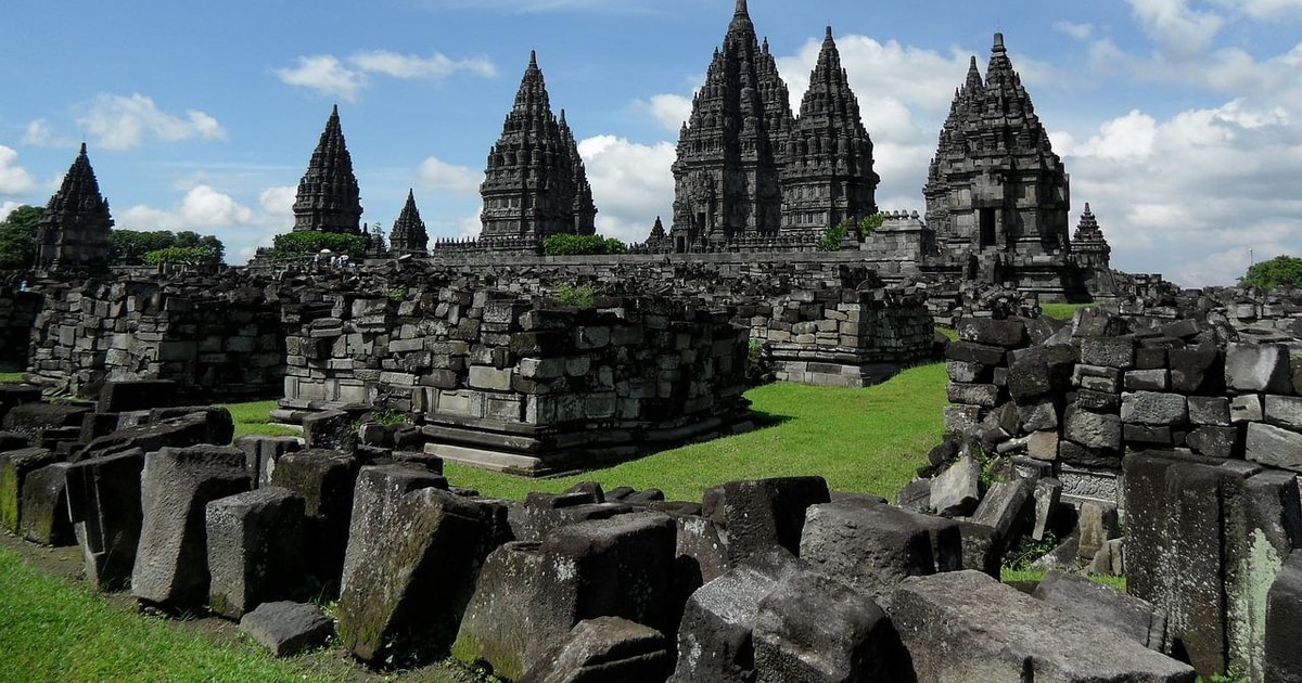 Yogyakarta: Guaranteed Sunrise From Borobudur and Prambanan | GetYourGuide