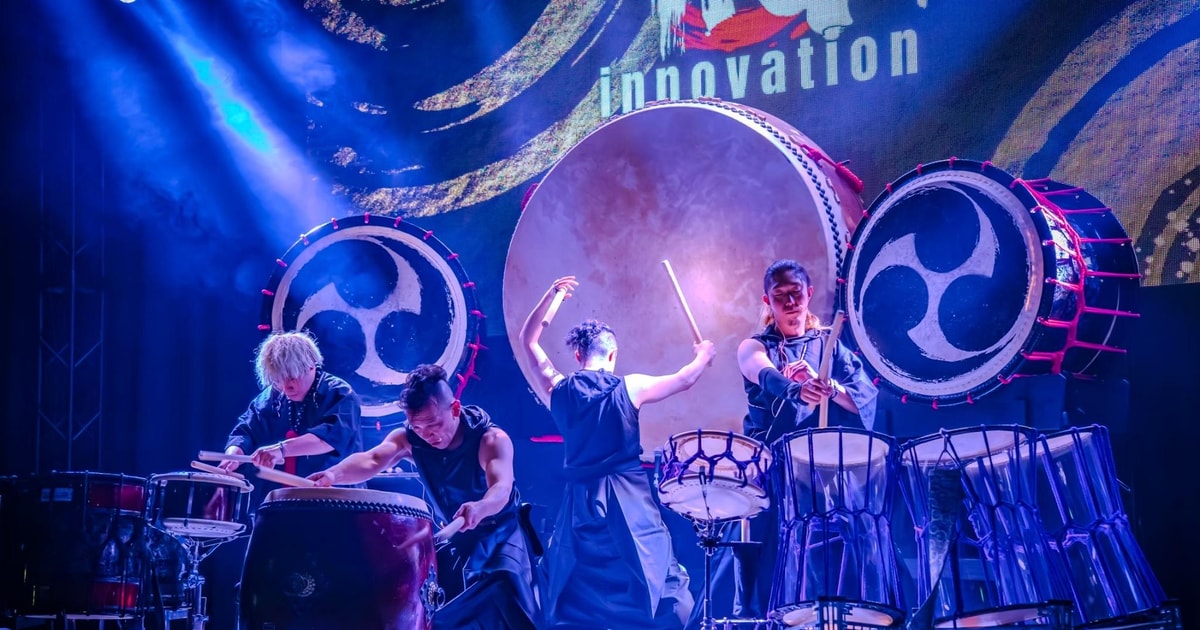 UTAGE LIVE SHOW Japanese musical instrument performance show | GetYourGuide