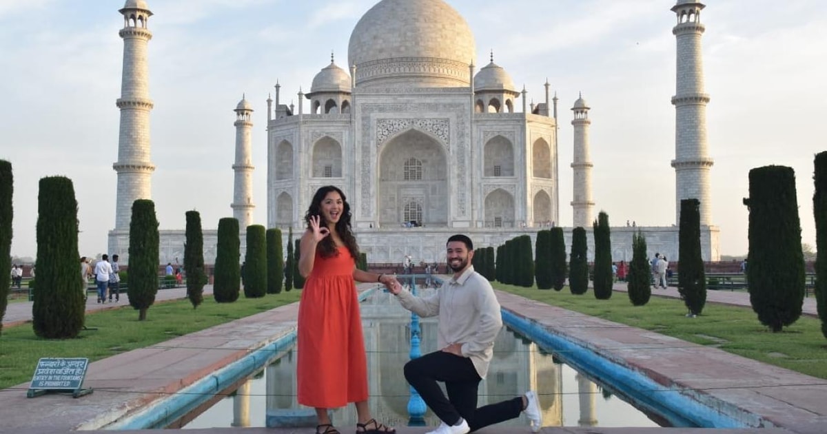 Agra: Taj Mahal med mausoleum Biljetter som låter dig hoppa över kön ...