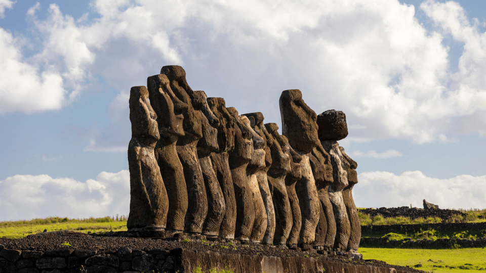 The Moai Factory: The mystery behind the volcanic stone stat | GetYourGuide