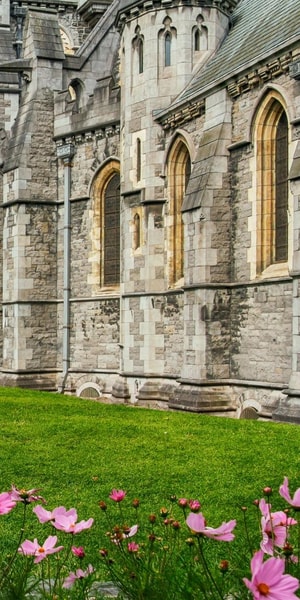 Dublin: Book of Kells, Dublin Castle and Christ Church Tour | GetYourGuide