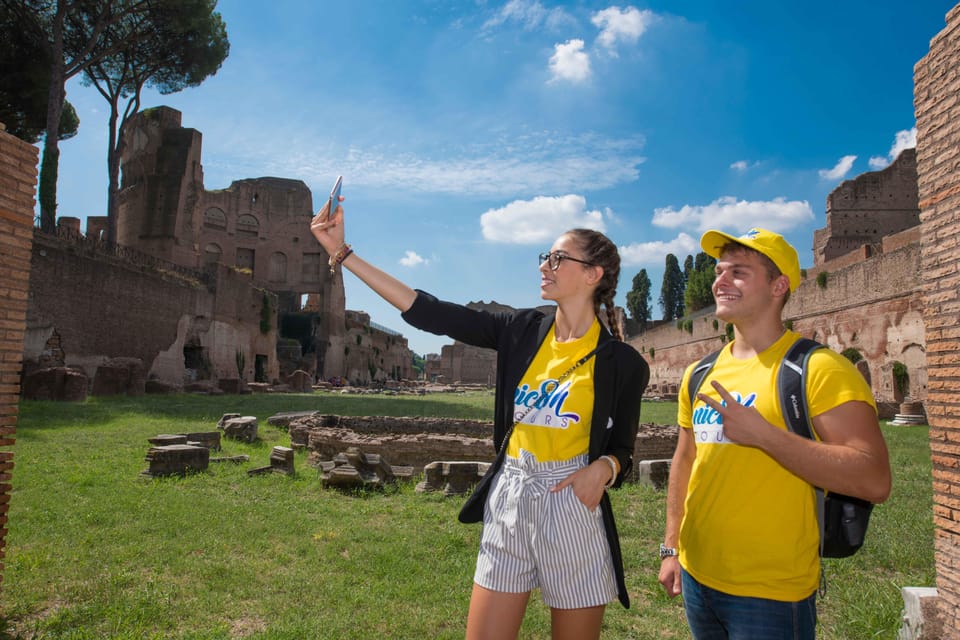 Roma: Visita guiada rápida al Coliseo con el suelo de la Arena ...
