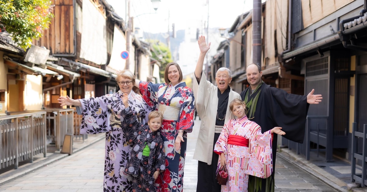 Kyoto: Traditional Kimono or Summer Yukata Rental | GetYourGuide