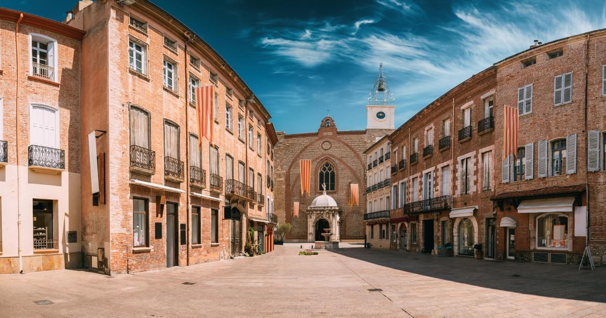 Perpignan: 2-hour Best Intro Walking Tour with a Local | GetYourGuide