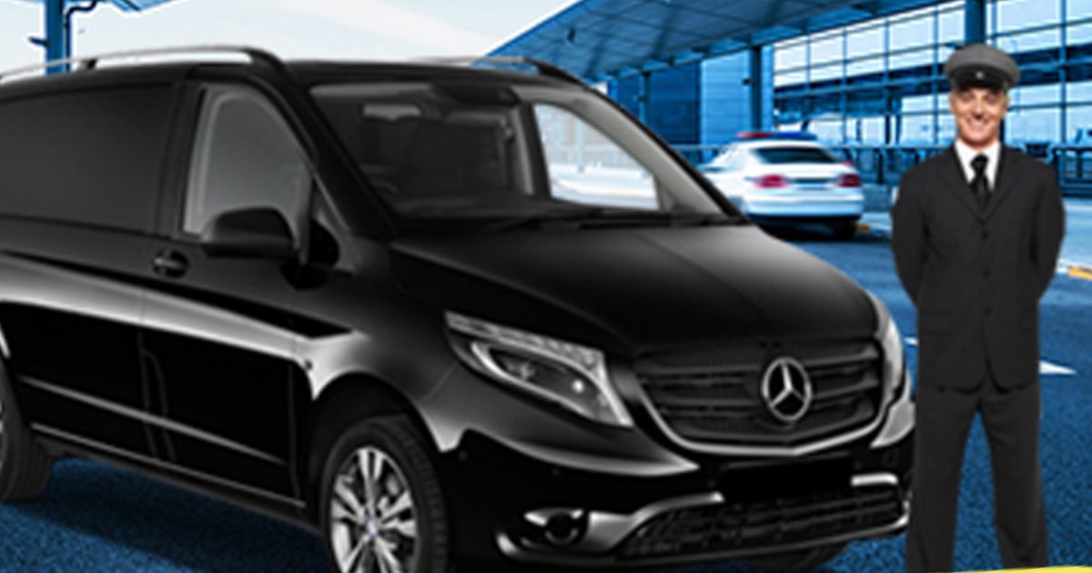 Riyadh: Airport pick up and drop off "private car" | GetYourGuide