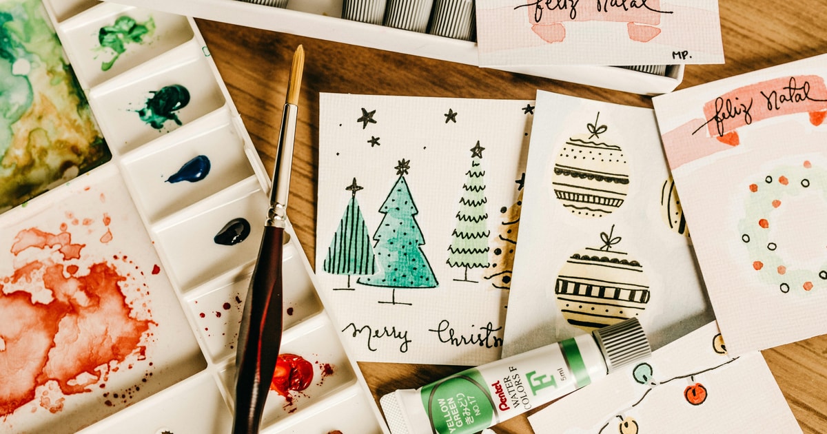 Cava & Christmas Cards | GetYourGuide