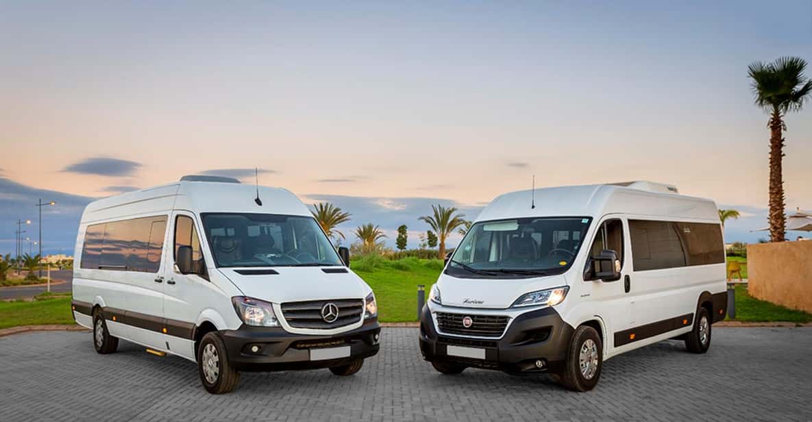 Von Casablanca: Hoteltransfer nach Marrakesch mit dem Mini-Bus ...