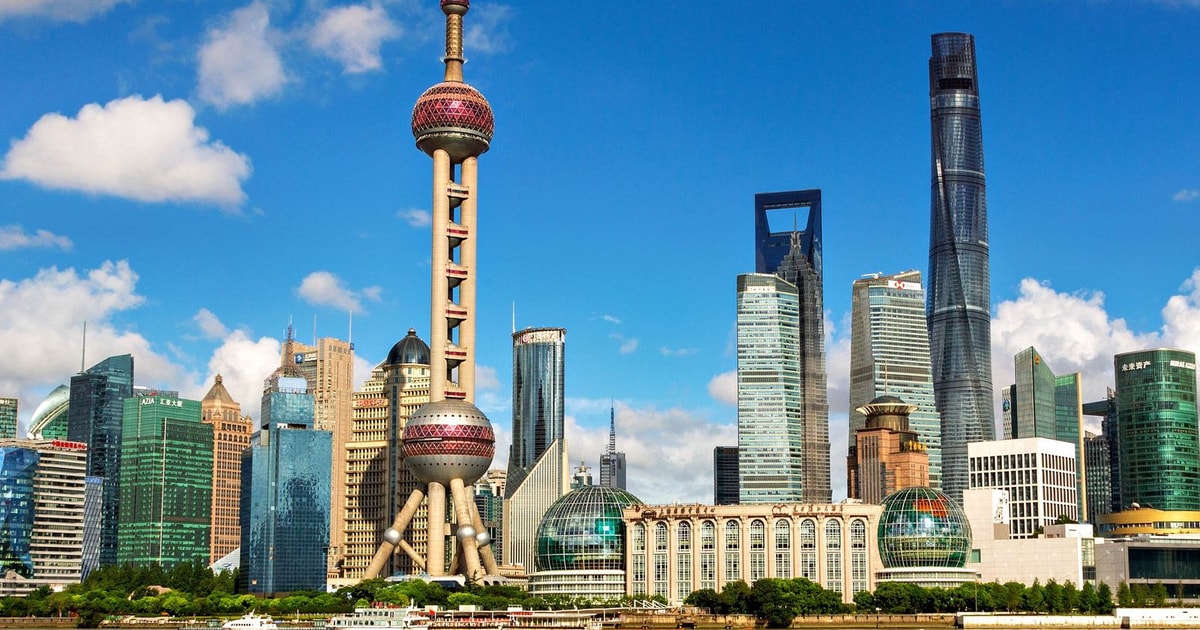 Shanghai Day Tour: Oriental Pearl, Bund & Old Town | GetYourGuide