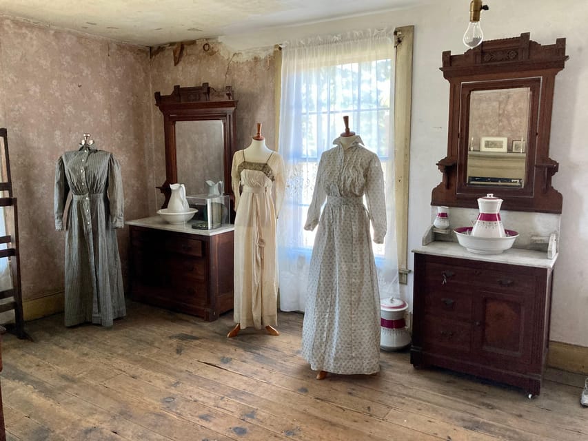 Cockayne Farmstead: Cockayne Farmhouse Guided Tour | GetYourGuide