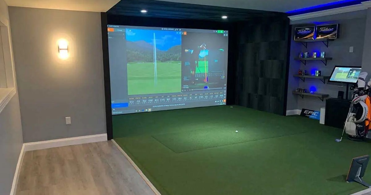 NYC Midtown: VR Golf Experience with Pizza and Beer | GetYourGuide