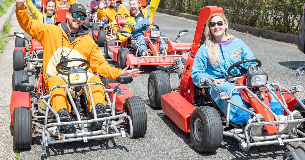 Shibuya Go Karting Tour med rolig kostym | GetYourGuide