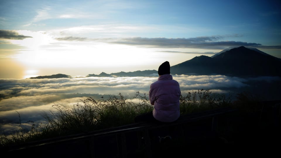 Bali: Trekking all'alba del Monte Batur su un vulcano attivo | GetYourGuide