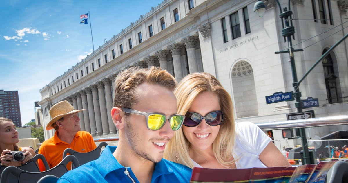 Det bästa av NYC: Madame Tussauds och 24 timmars sightseeing med hop-on ...