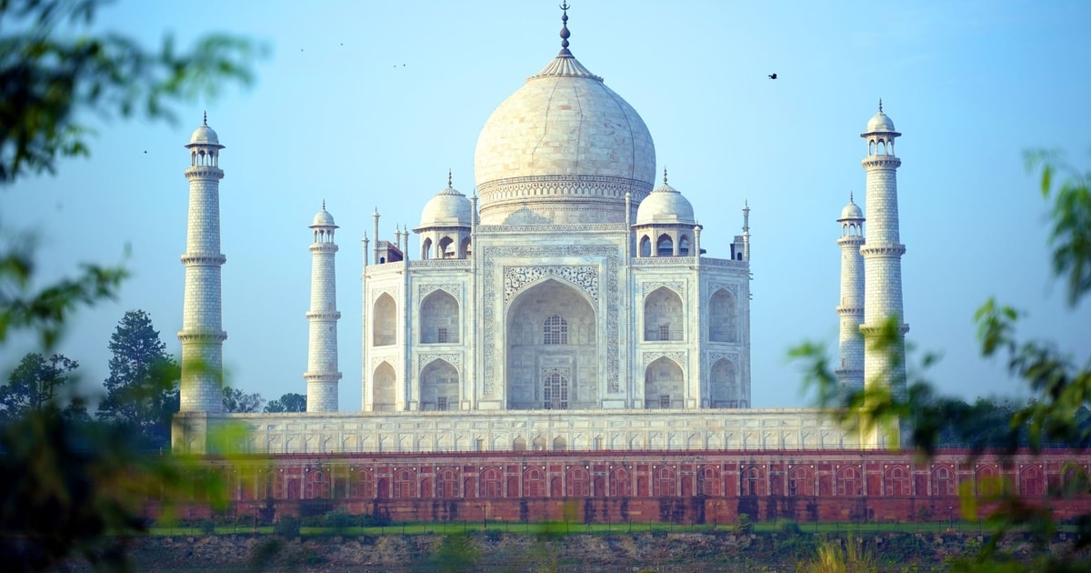 Da Mumbai: Tour del Taj Mahal e del Forte di Agra con volo in giornata ...
