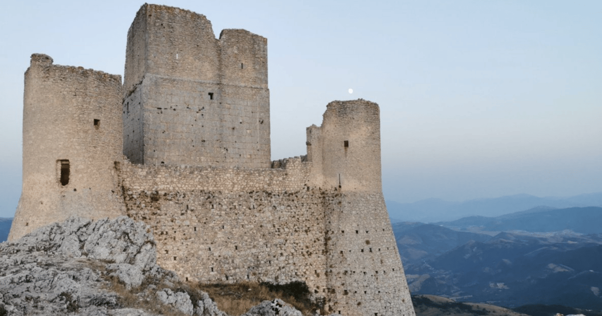 Abruzzo of Ladyhawke from Rome (winter version) | GetYourGuide